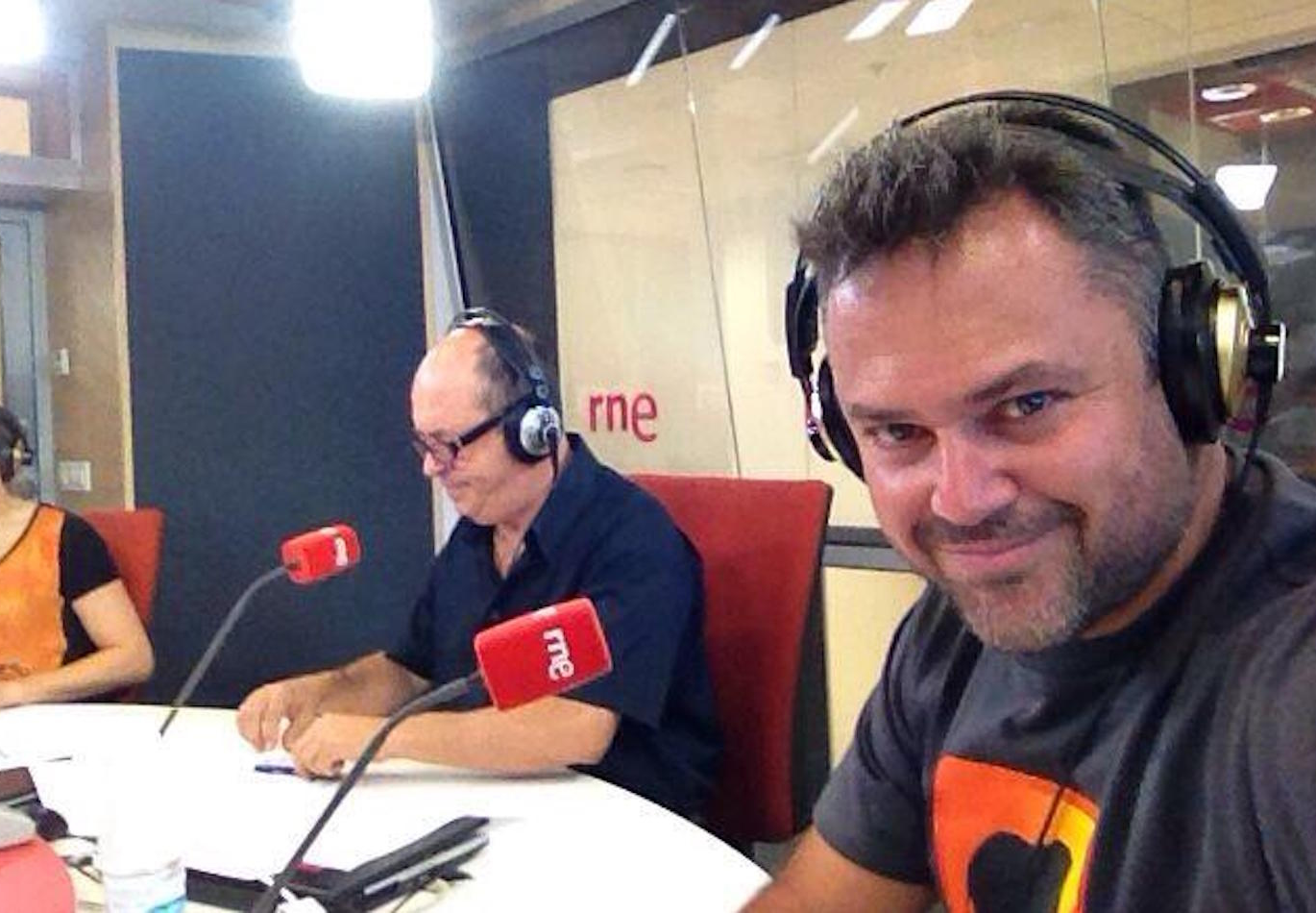 ENTREVISTA EN RNE - KARLOS SIMÓN